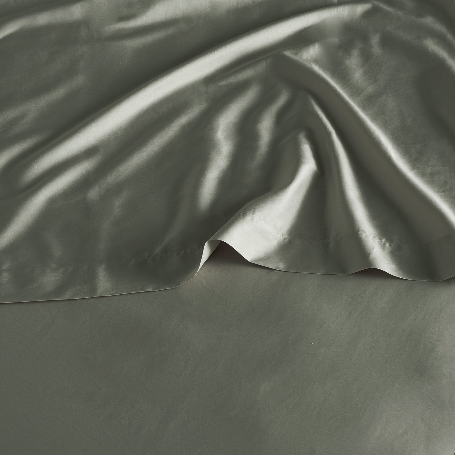 Luxury Sateen Sheets in Moss | Luxe 100% Cotton | Bedfolk